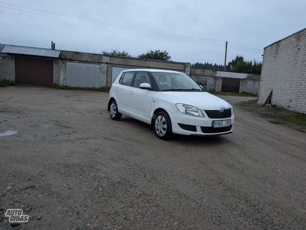 Balts Skoda Fabia 2014 Klaipėda, ar dzinēja tilpumu 1.60 L un nobraukumu 267 tūkst. km par 1450 €, foto 3 vietnē AUTOMOTO.COM.LV