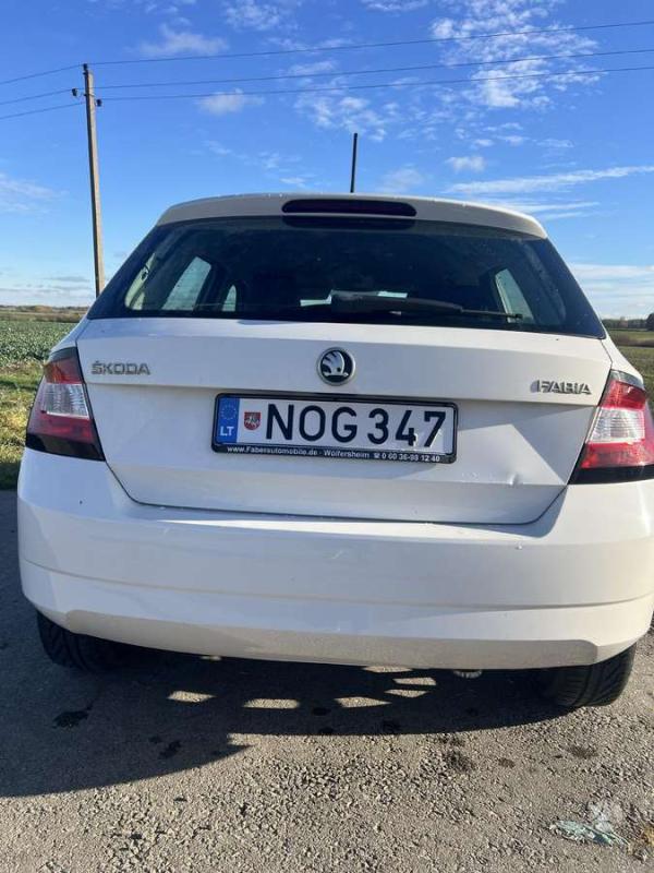 Balts Skoda Fabia 2015 Vilkaviškis, ar dzinēja tilpumu 1.42 L un nobraukumu 273 tūkst. km par 4450 €, foto 11 vietnē AUTOMOTO.COM.LV
