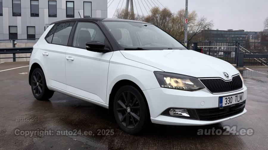 Balts Skoda Fabia 2015 Tartu, ar dzinēja tilpumu 1.20 L un nobraukumu 83 tūkst. km par 7950 €, foto 3 vietnē AUTOMOTO.COM.LV