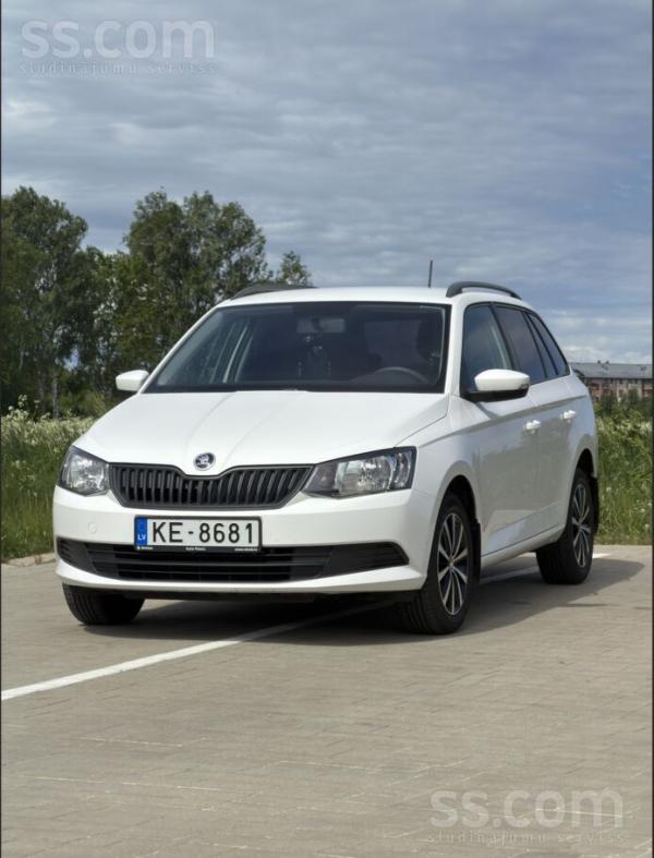 White Skoda Fabia 2015 in Riga, with an engine capacity of 1.20 L and mileage of 68 thousand km for 7000 €, photo 1 on AUTOMOTO.COM.LV