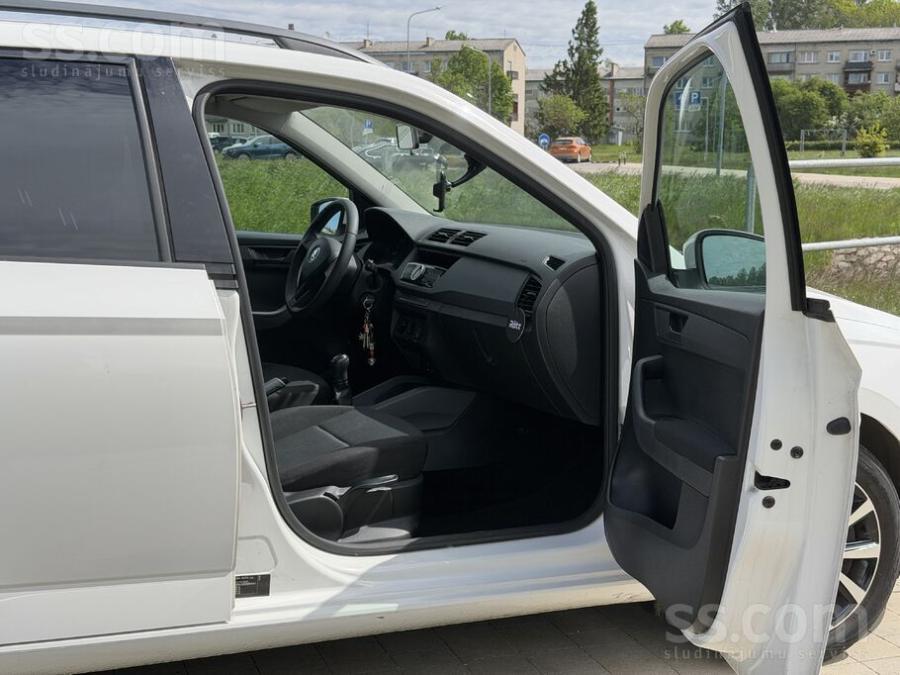 Balts Skoda Fabia 2015 Rīga, ar dzinēja tilpumu 1.20 L un nobraukumu 68 tūkst. km par 7000 €, foto 7 vietnē AUTOMOTO.COM.LV