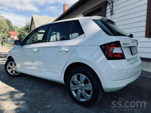 Balts Skoda Fabia 2016 Cēsis, ar dzinēja tilpumu 1.40 L un nobraukumu 0 tūkst. km par 5900 €, foto 8 vietnē AUTOMOTO.COM.LV