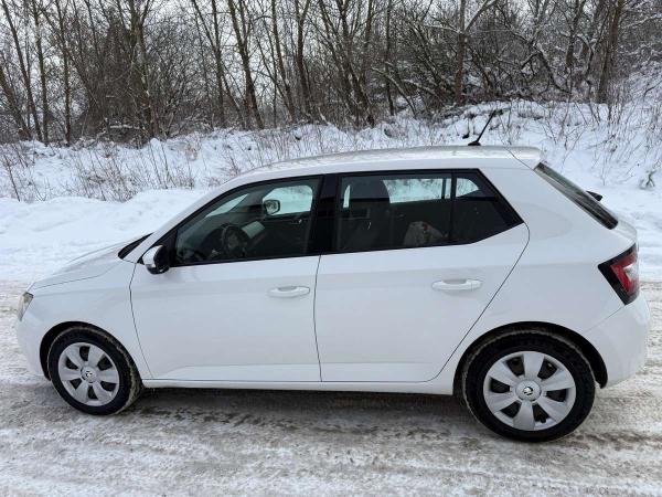 Balts Skoda Fabia 2016 Viļņa, ar dzinēja tilpumu 1.42 L un nobraukumu 210 tūkst. km par 3900 €, foto 7 vietnē AUTOMOTO.COM.LV