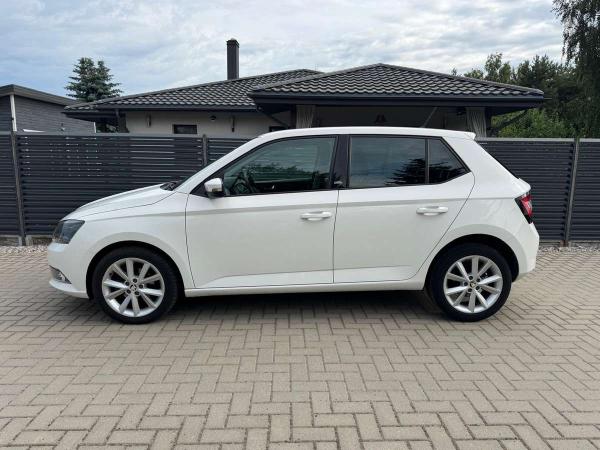 Balts Skoda Fabia 2016 Jurbarkas, ar dzinēja tilpumu 1.42 L un nobraukumu 46 tūkst. km par 6500 €, foto 4 vietnē AUTOMOTO.COM.LV