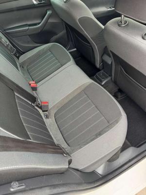 Balts Skoda Fabia 2016 Jurbarkas, ar dzinēja tilpumu 1.42 L un nobraukumu 46 tūkst. km par 6500 €, foto 13 vietnē AUTOMOTO.COM.LV
