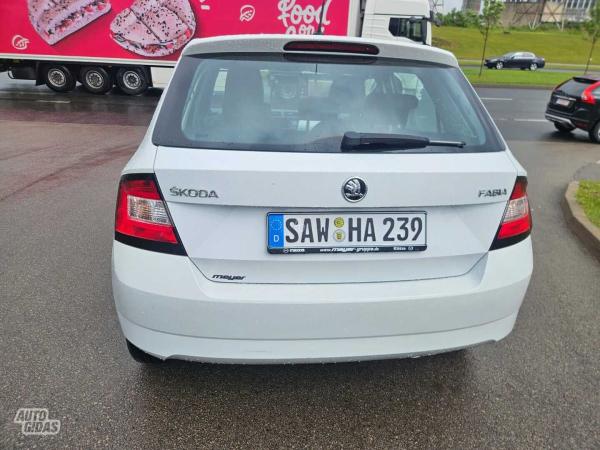 White Skoda Fabia 2016 in Kaunas, with an engine capacity of 1.00 L and mileage of 210 thousand km for 4850 €, photo 6 on AUTOMOTO.COM.LV