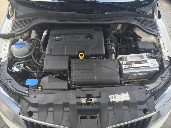 Balts Skoda Fabia 2016 Viļņa, ar dzinēja tilpumu 1.40 L un nobraukumu 239 tūkst. km par 4800 €, foto 6 vietnē AUTOMOTO.COM.LV
