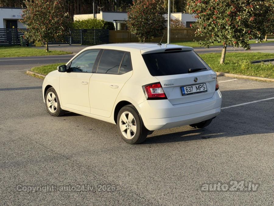 White Skoda Fabia 2016 in Tallinn, with an engine capacity of 1.20 L and mileage of 75 thousand km for 8900 €, photo 4 on AUTOMOTO.COM.LV