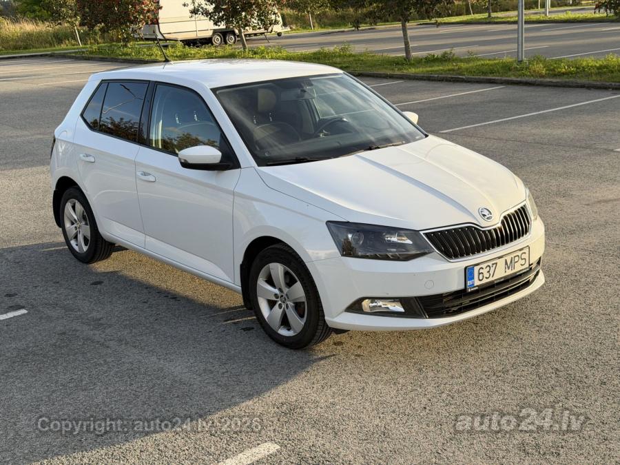 White Skoda Fabia 2016 in Tallinn, with an engine capacity of 1.20 L and mileage of 75 thousand km for 8900 €, photo 5 on AUTOMOTO.COM.LV