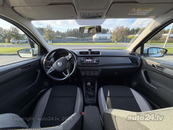 Balts Skoda Fabia 2016 Tallina, ar dzinēja tilpumu 1.20 L un nobraukumu 75 tūkst. km par 8900 €, foto 10 vietnē AUTOMOTO.COM.LV