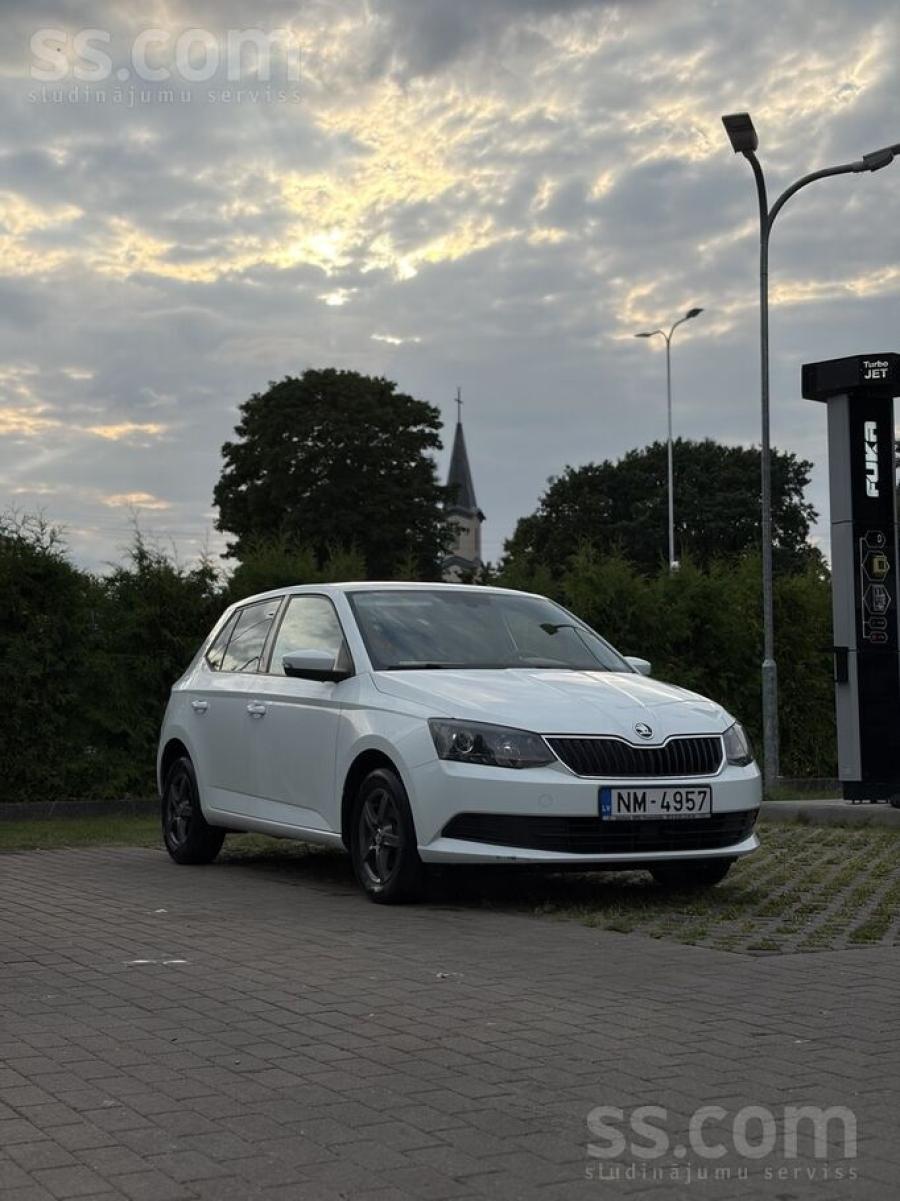 Balts Skoda Fabia 2016 Jūrmala, ar dzinēja tilpumu 1.40 L un nobraukumu 180 tūkst. km par 5350 €, foto 6 vietnē AUTOMOTO.COM.LV