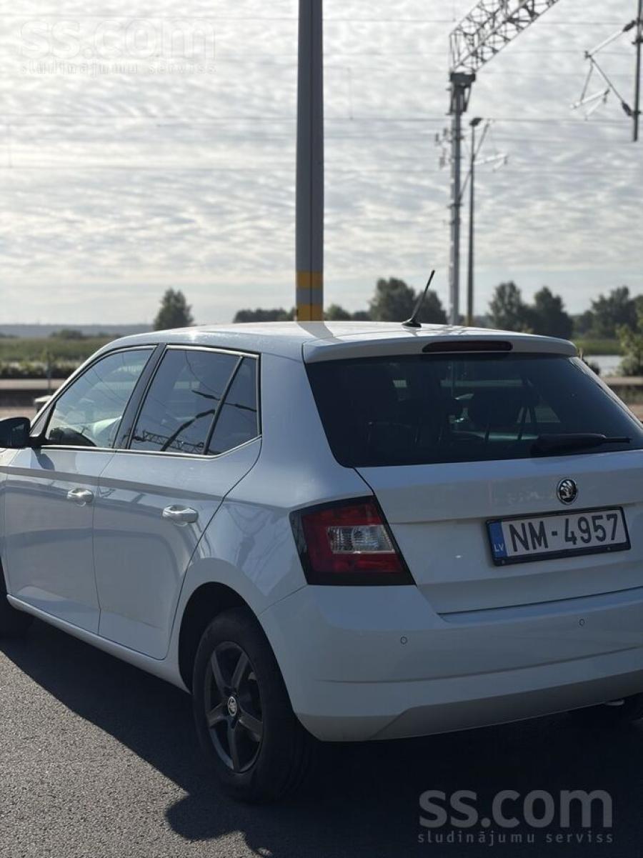 Balts Skoda Fabia 2016 Jūrmala, ar dzinēja tilpumu 1.40 L un nobraukumu 180 tūkst. km par 5350 €, foto 10 vietnē AUTOMOTO.COM.LV