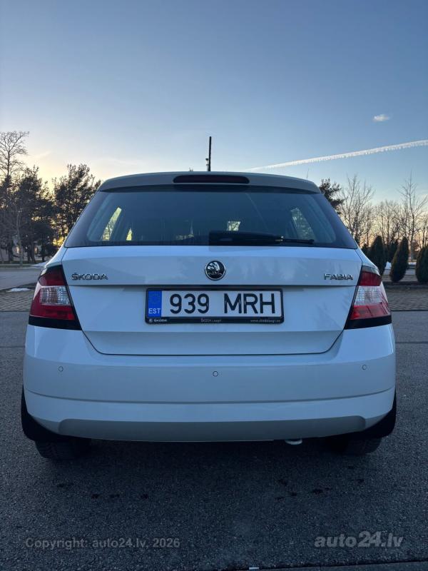 White Skoda Fabia 2017 in Kuressaare, with an engine capacity of 1.20 L and mileage of 84 thousand km for 6500 €, photo 7 on AUTOMOTO.COM.LV