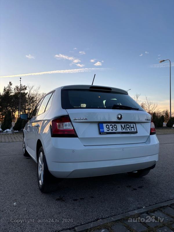 White Skoda Fabia 2017 in Kuressaare, with an engine capacity of 1.20 L and mileage of 84 thousand km for 6500 €, photo 8 on AUTOMOTO.COM.LV
