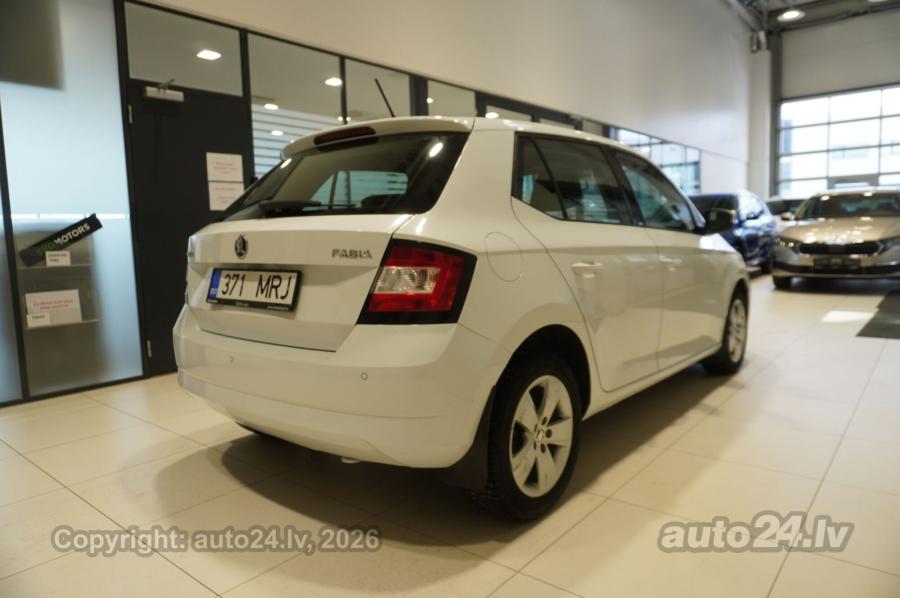 White Skoda Fabia 2017 in Tallinn, with an engine capacity of 1.00 L and mileage of 161 thousand km for 6900 €, photo 4 on AUTOMOTO.COM.LV