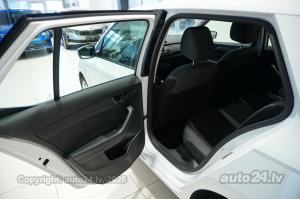 White Skoda Fabia 2017 in Tallinn, with an engine capacity of 1.00 L and mileage of 161 thousand km for 6900 €, photo 9 on AUTOMOTO.COM.LV