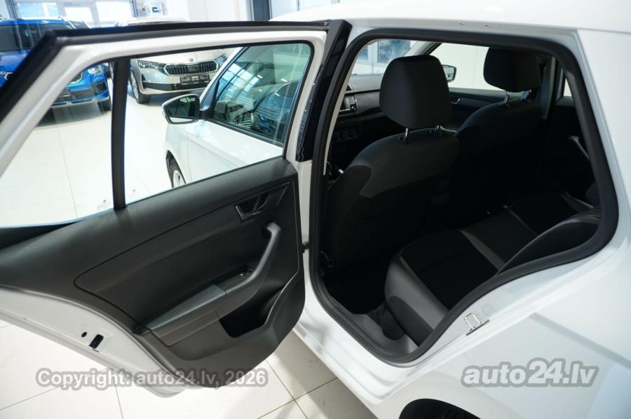 White Skoda Fabia 2017 in Tallinn, with an engine capacity of 1.00 L and mileage of 161 thousand km for 6900 €, photo 9 on AUTOMOTO.COM.LV