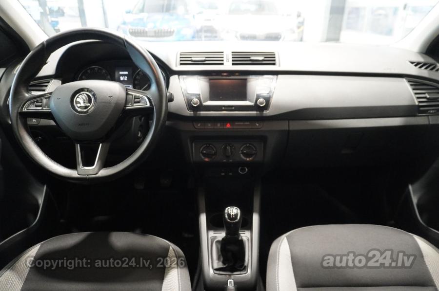 White Skoda Fabia 2017 in Tallinn, with an engine capacity of 1.00 L and mileage of 161 thousand km for 6900 €, photo 10 on AUTOMOTO.COM.LV