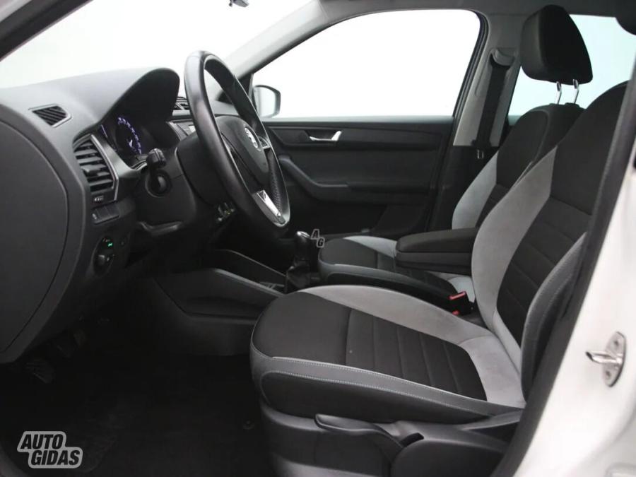 Balts Skoda Fabia 2017 Viļņa, ar dzinēja tilpumu 1.20 L un nobraukumu 196 tūkst. km par 6899 €, foto 5 vietnē AUTOMOTO.COM.LV