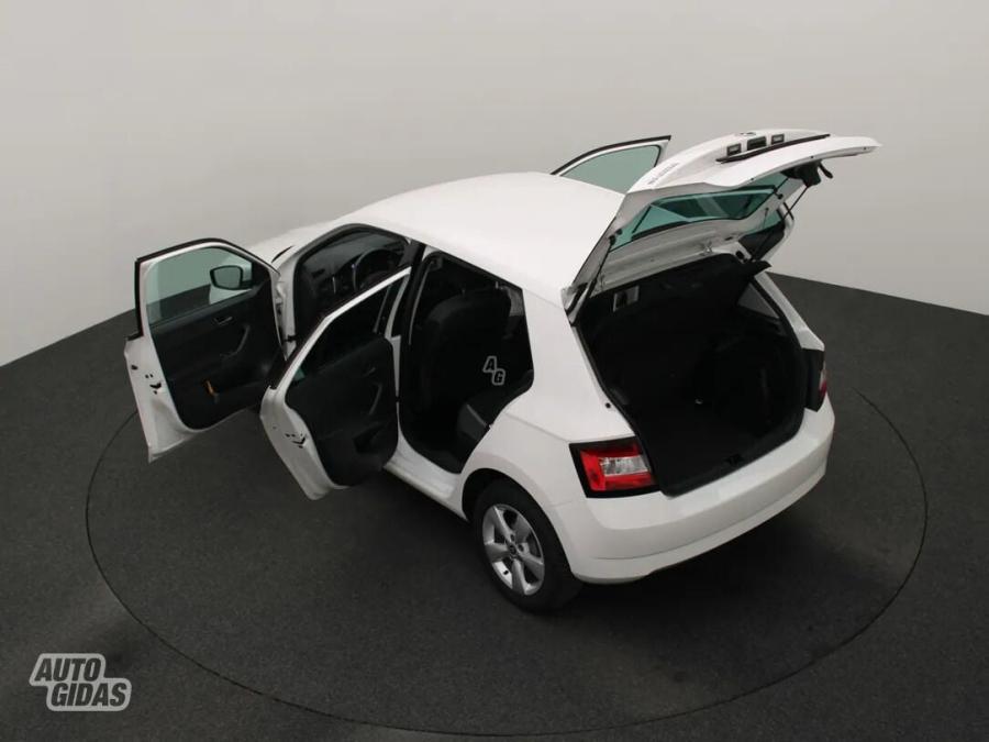 Balts Skoda Fabia 2017 Viļņa, ar dzinēja tilpumu 1.20 L un nobraukumu 196 tūkst. km par 6899 €, foto 14 vietnē AUTOMOTO.COM.LV