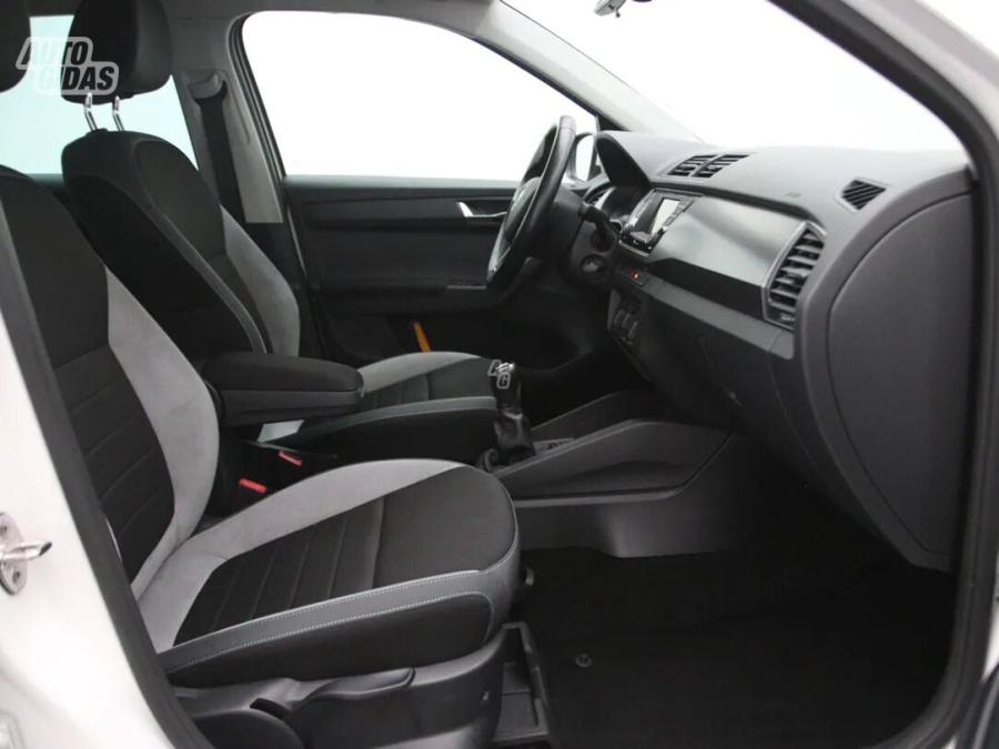 Balts Skoda Fabia 2017 Viļņa, ar dzinēja tilpumu 1.20 L un nobraukumu 196 tūkst. km par 6899 €, foto 15 vietnē AUTOMOTO.COM.LV
