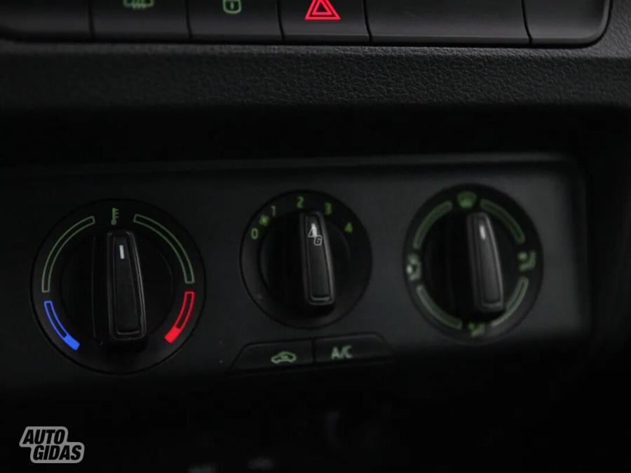 Balts Skoda Fabia 2017 Viļņa, ar dzinēja tilpumu 1.20 L un nobraukumu 196 tūkst. km par 6899 €, foto 21 vietnē AUTOMOTO.COM.LV