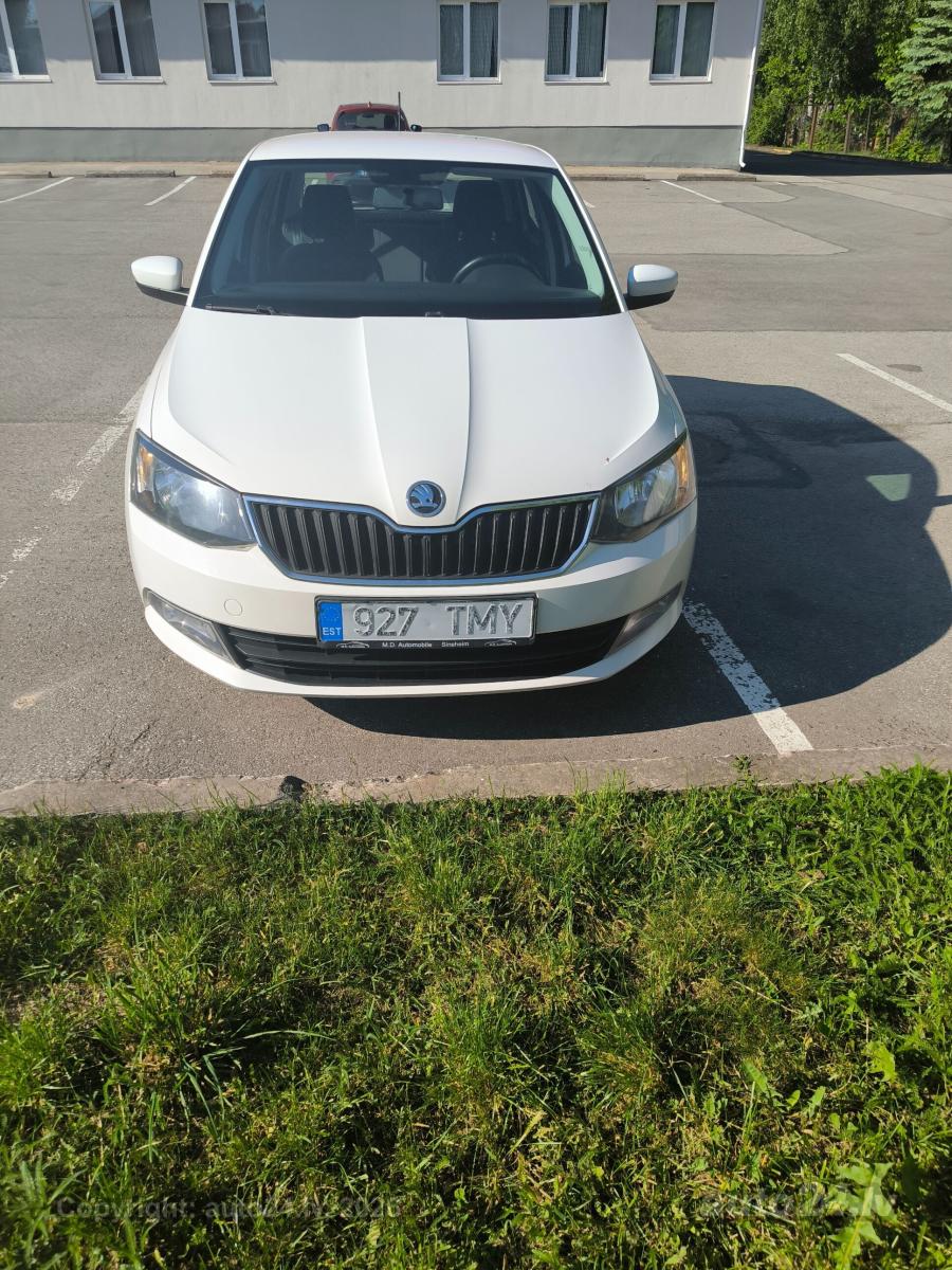 White Skoda Fabia 2017 in Tallinn, with an engine capacity of 1.40 L and mileage of 337 thousand km for 4000 €, photo 1 on AUTOMOTO.COM.LV