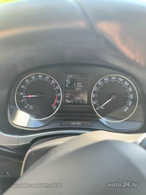 White Skoda Fabia 2017 in Tallinn, with an engine capacity of 1.40 L and mileage of 337 thousand km for 4000 €, photo 7 on AUTOMOTO.COM.LV