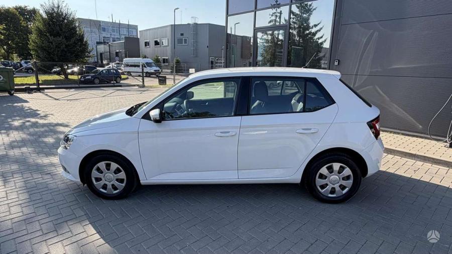 Balts Skoda Fabia 2017 Kauņa, ar dzinēja tilpumu 1.00 L un nobraukumu 142 tūkst. km par 5250 €, foto 5 vietnē AUTOMOTO.COM.LV