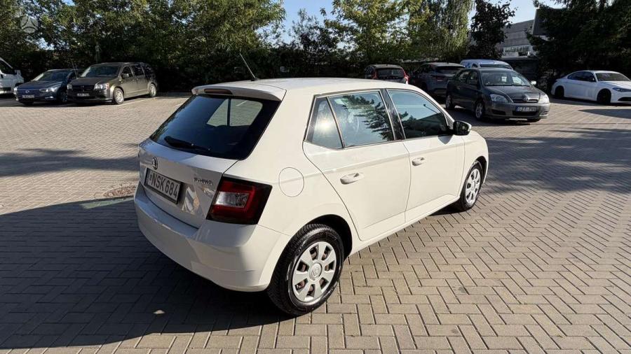 Balts Skoda Fabia 2017 Kauņa, ar dzinēja tilpumu 1.00 L un nobraukumu 142 tūkst. km par 5250 €, foto 8 vietnē AUTOMOTO.COM.LV