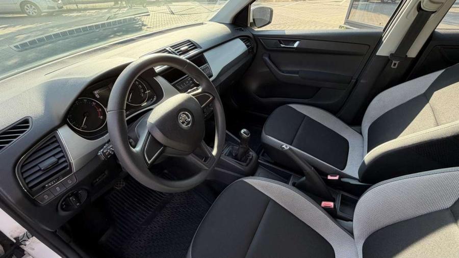 Balts Skoda Fabia 2017 Kauņa, ar dzinēja tilpumu 1.00 L un nobraukumu 142 tūkst. km par 5250 €, foto 10 vietnē AUTOMOTO.COM.LV
