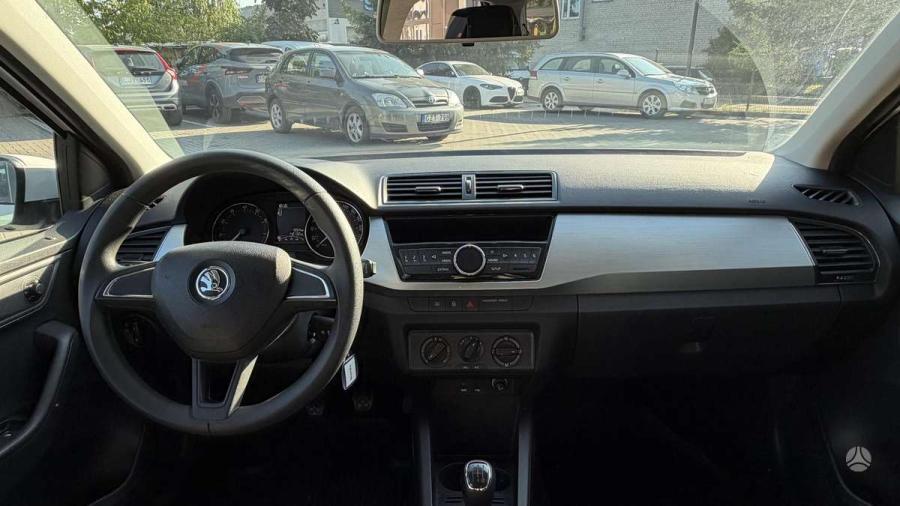 Balts Skoda Fabia 2017 Kauņa, ar dzinēja tilpumu 1.00 L un nobraukumu 142 tūkst. km par 5250 €, foto 13 vietnē AUTOMOTO.COM.LV
