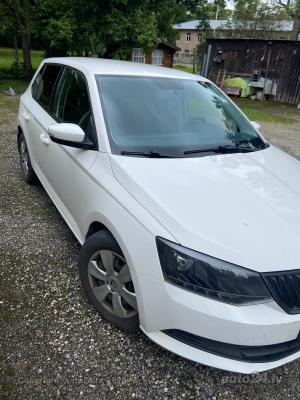 Balts Skoda Fabia 2017 Jehvi, ar dzinēja tilpumu 1.20 L un nobraukumu 178 tūkst. km par 6900 €, foto  vietnē AUTOMOTO.COM.LV