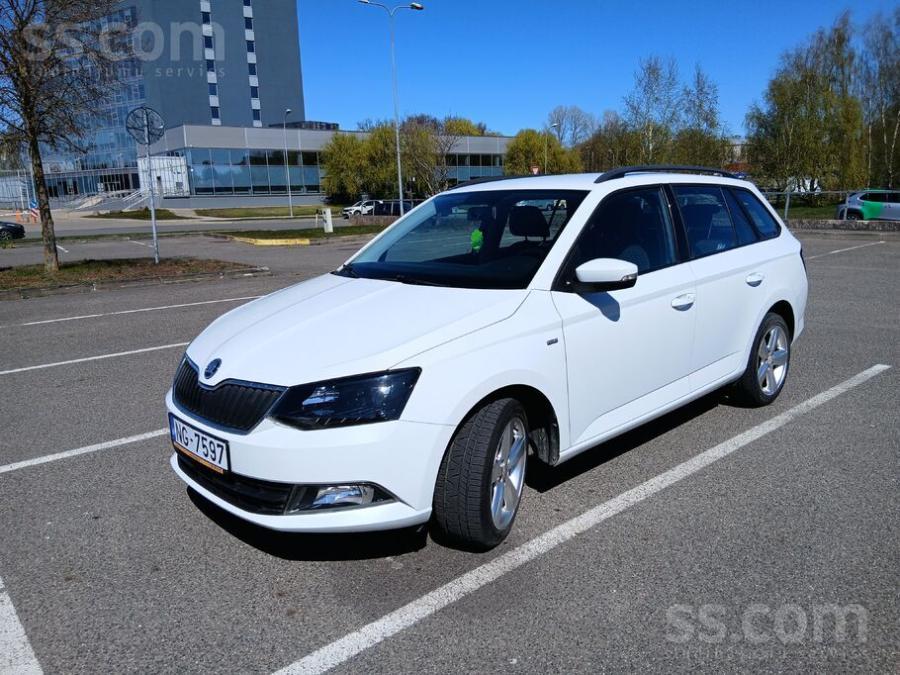 Balts Skoda Fabia 2018 Rīga, ar dzinēja tilpumu 1.00 L un nobraukumu 204 tūkst. km par 6950 €, foto 3 vietnē AUTOMOTO.COM.LV
