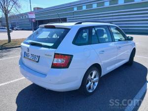 Balts Skoda Fabia 2018 Rīga, ar dzinēja tilpumu 1.00 L un nobraukumu 204 tūkst. km par 6950 €, foto 5 vietnē AUTOMOTO.COM.LV