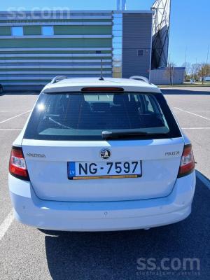 Balts Skoda Fabia 2018 Rīga, ar dzinēja tilpumu 1.00 L un nobraukumu 204 tūkst. km par 6950 €, foto 9 vietnē AUTOMOTO.COM.LV