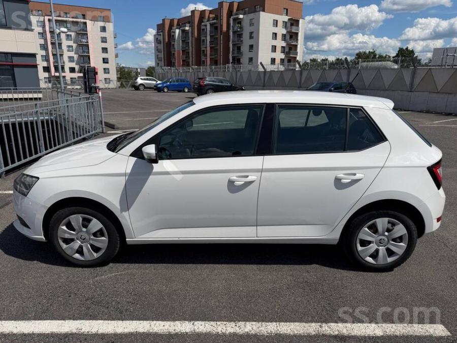 Белый Шкода Фабия 2018 в Рига, объемом двигателя 1.00 л и пробегом 108 тыс. км за 6100 €, фото 5 на AUTOMOTO.COM.LV