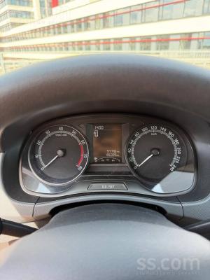 Белый Шкода Фабия 2018 в Рига, объемом двигателя 1.00 л и пробегом 108 тыс. км за 6100 €, фото 11 на AUTOMOTO.COM.LV