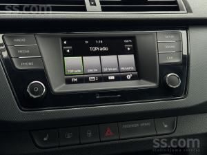 Белый Шкода Фабия 2019 в Валмиера, объемом двигателя 1.00 л и пробегом 120 тыс. км за 8550 €, фото 14 на AUTOMOTO.COM.LV