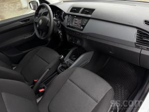Белый Шкода Фабия 2019 в Валмиера, объемом двигателя 1.00 л и пробегом 120 тыс. км за 8550 €, фото 17 на AUTOMOTO.COM.LV