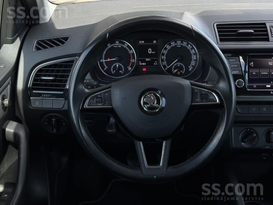 Balts Skoda Fabia 2019 Valmiera, ar dzinēja tilpumu 1.00 L un nobraukumu 161 tūkst. km par 8900 €, foto 10 vietnē AUTOMOTO.COM.LV