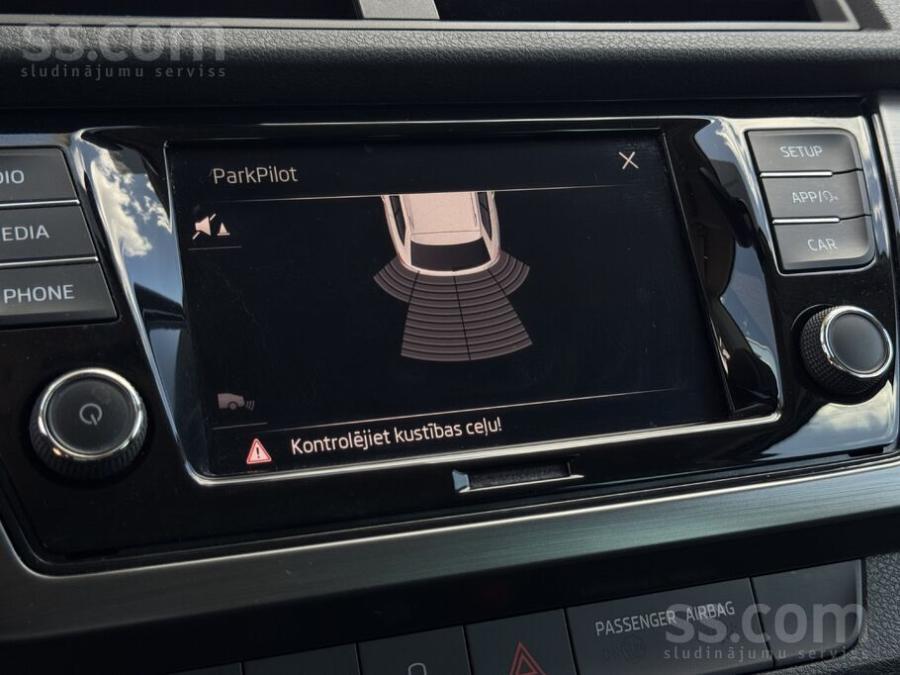 Balts Skoda Fabia 2019 Valmiera, ar dzinēja tilpumu 1.00 L un nobraukumu 161 tūkst. km par 8900 €, foto 16 vietnē AUTOMOTO.COM.LV