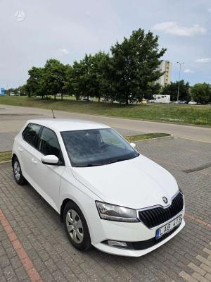 White Skoda Fabia 2019 in Jonava, with an engine capacity of 1.00 L and mileage of 123 thousand km for 6900 €, photo  on AUTOMOTO.COM.LV