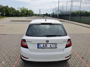 Balts Skoda Fabia 2019 Jonava, ar dzinēja tilpumu 1.00 L un nobraukumu 123 tūkst. km par 6900 €, foto 4 vietnē AUTOMOTO.COM.LV