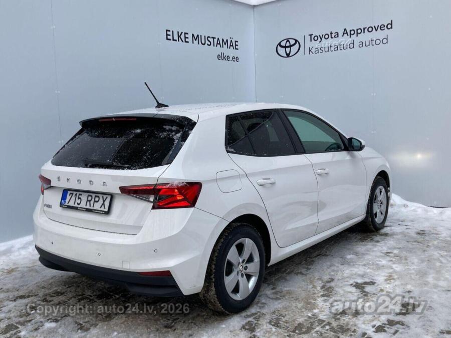 Balts Skoda Fabia 2021 Tallina, ar dzinēja tilpumu 1.00 L un nobraukumu 42 tūkst. km par 11995 €, foto 2 vietnē AUTOMOTO.COM.LV