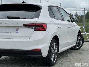 White Skoda Fabia 2021 in Taurage, with an engine capacity of 1.00 L and mileage of 201 thousand km for 8200 €, photo 10 on AUTOMOTO.COM.LV
