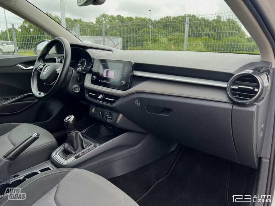 White Skoda Fabia 2021 in Taurage, with an engine capacity of 1.00 L and mileage of 201 thousand km for 8200 €, photo 14 on AUTOMOTO.COM.LV