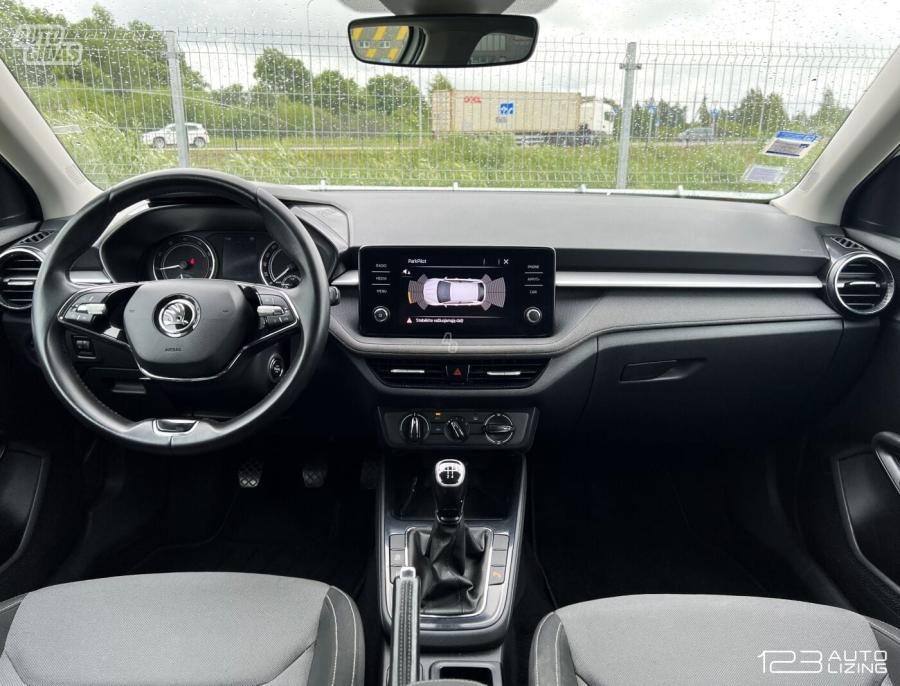 White Skoda Fabia 2021 in Taurage, with an engine capacity of 1.00 L and mileage of 201 thousand km for 8200 €, photo 15 on AUTOMOTO.COM.LV