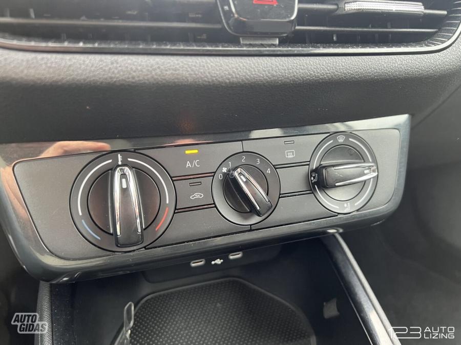 White Skoda Fabia 2021 in Taurage, with an engine capacity of 1.00 L and mileage of 201 thousand km for 8200 €, photo 21 on AUTOMOTO.COM.LV