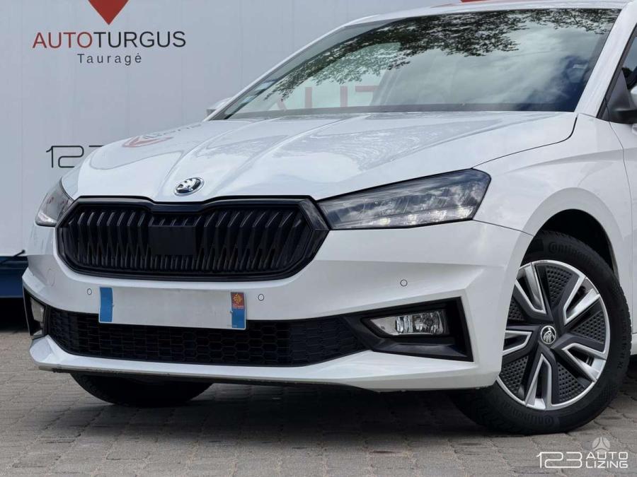 Balts Skoda Fabia 2021 Tauragė, ar dzinēja tilpumu 1.00 L un nobraukumu 201 tūkst. km par 7900 €, foto 3 vietnē AUTOMOTO.COM.LV